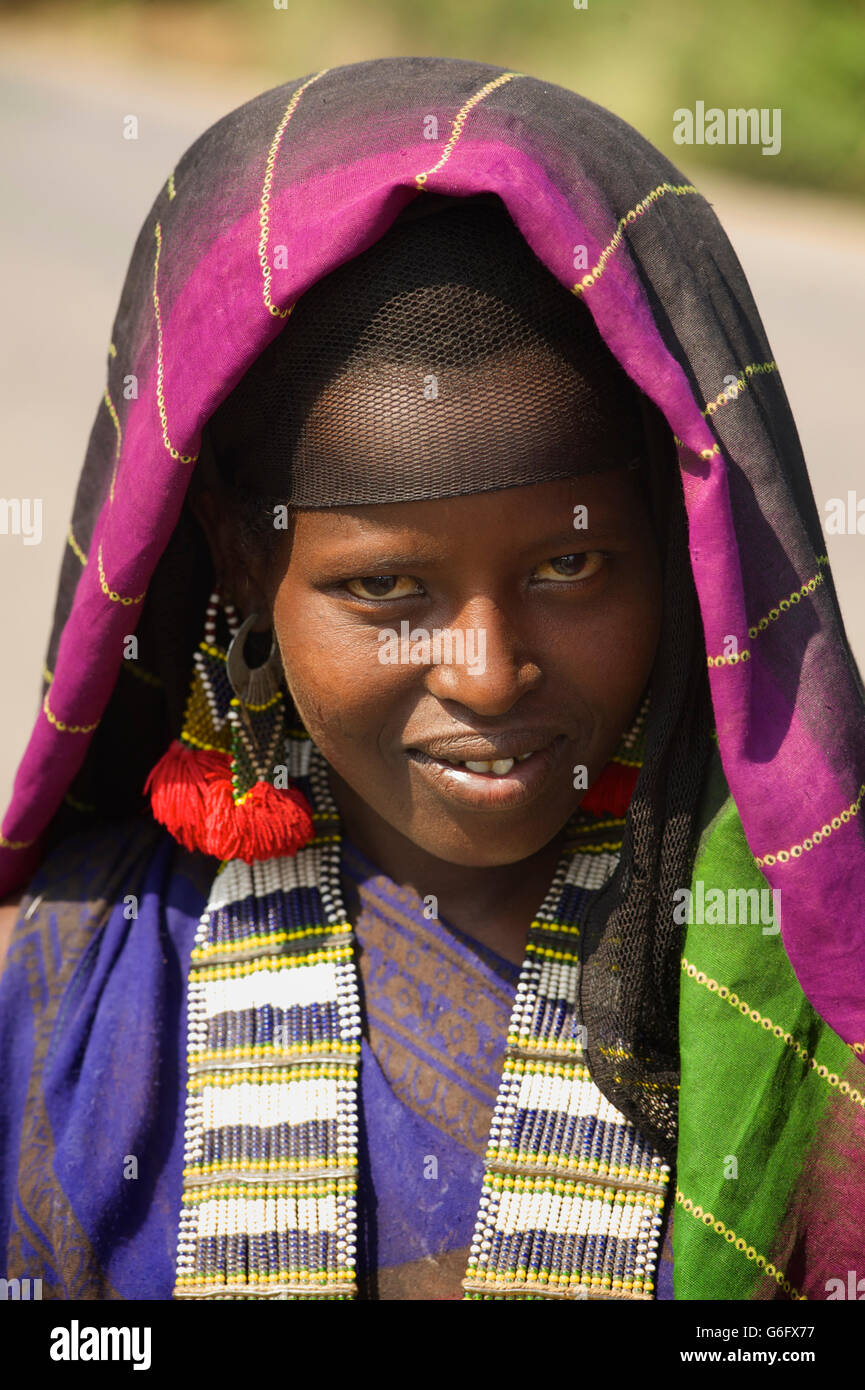 National dress of ethiopia hi-res stock photography and images - Alamy