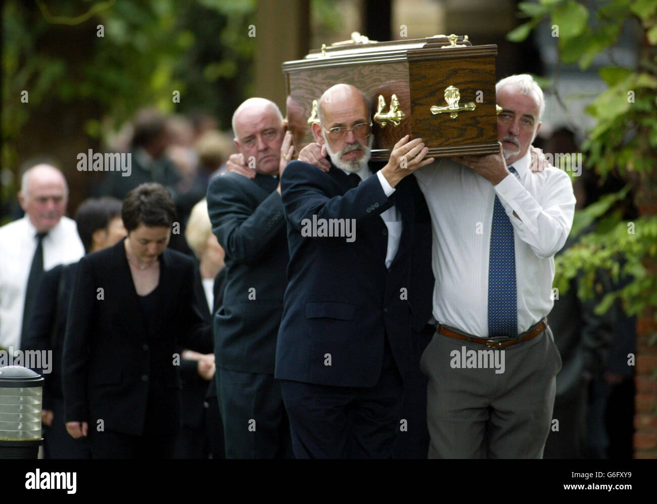 Leaves behind a wife hi-res stock photography and images - Alamy