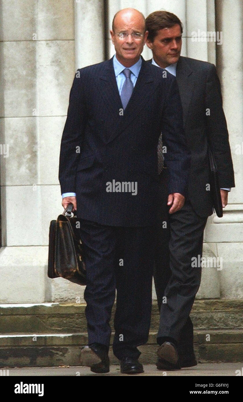 John Scarlett - Lord Hutton inquiry Stock Photo - Alamy