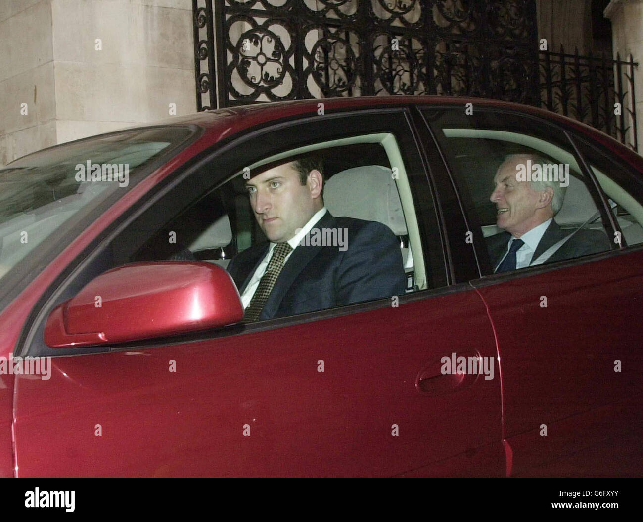 Lord hutton inquiry hi-res stock photography and images - Alamy