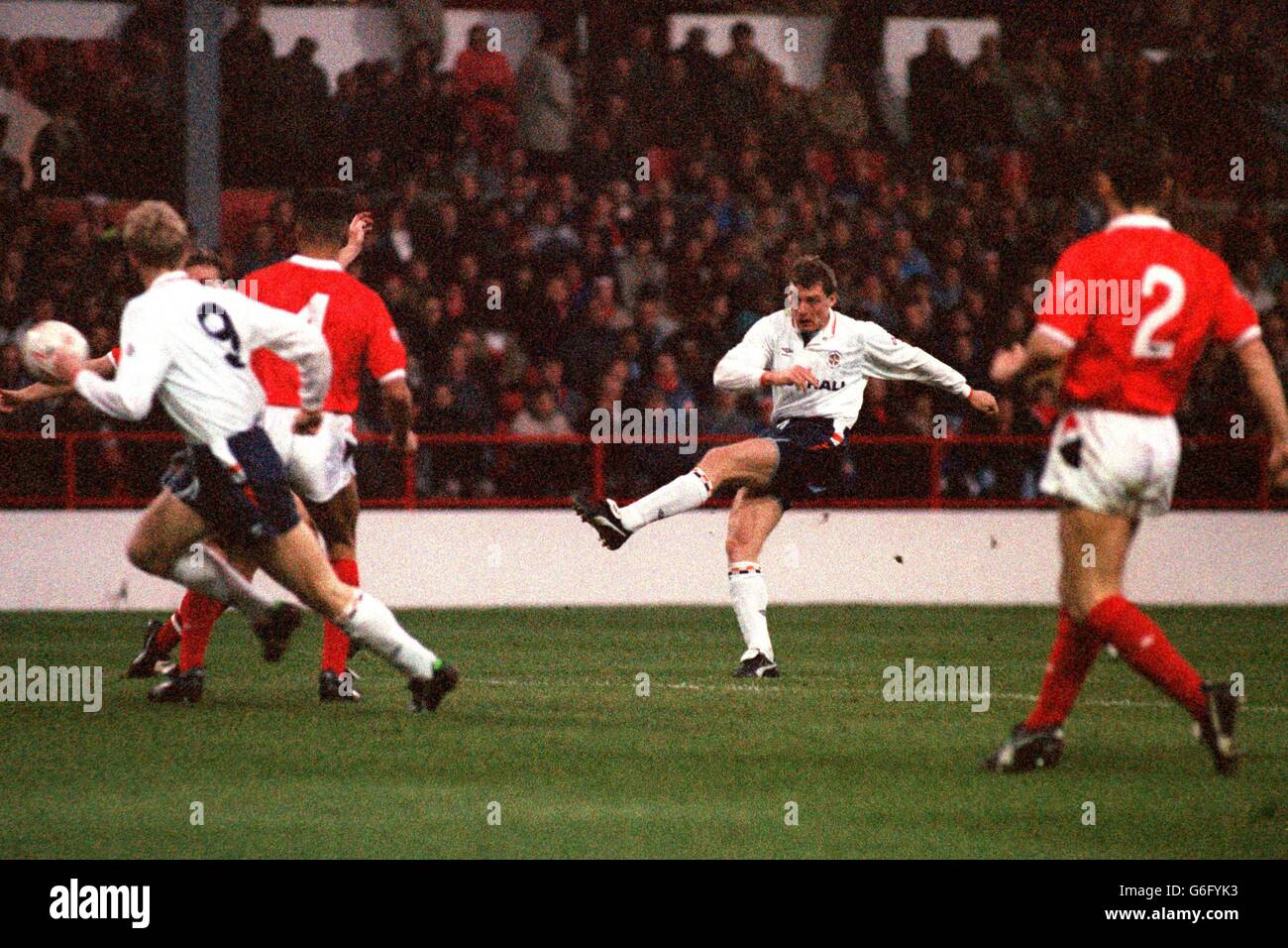 FOOTBALL. NOTTINGHAM FOREST V LUTON. LUTONS LARS ELSTRUP BLASTS THE ...