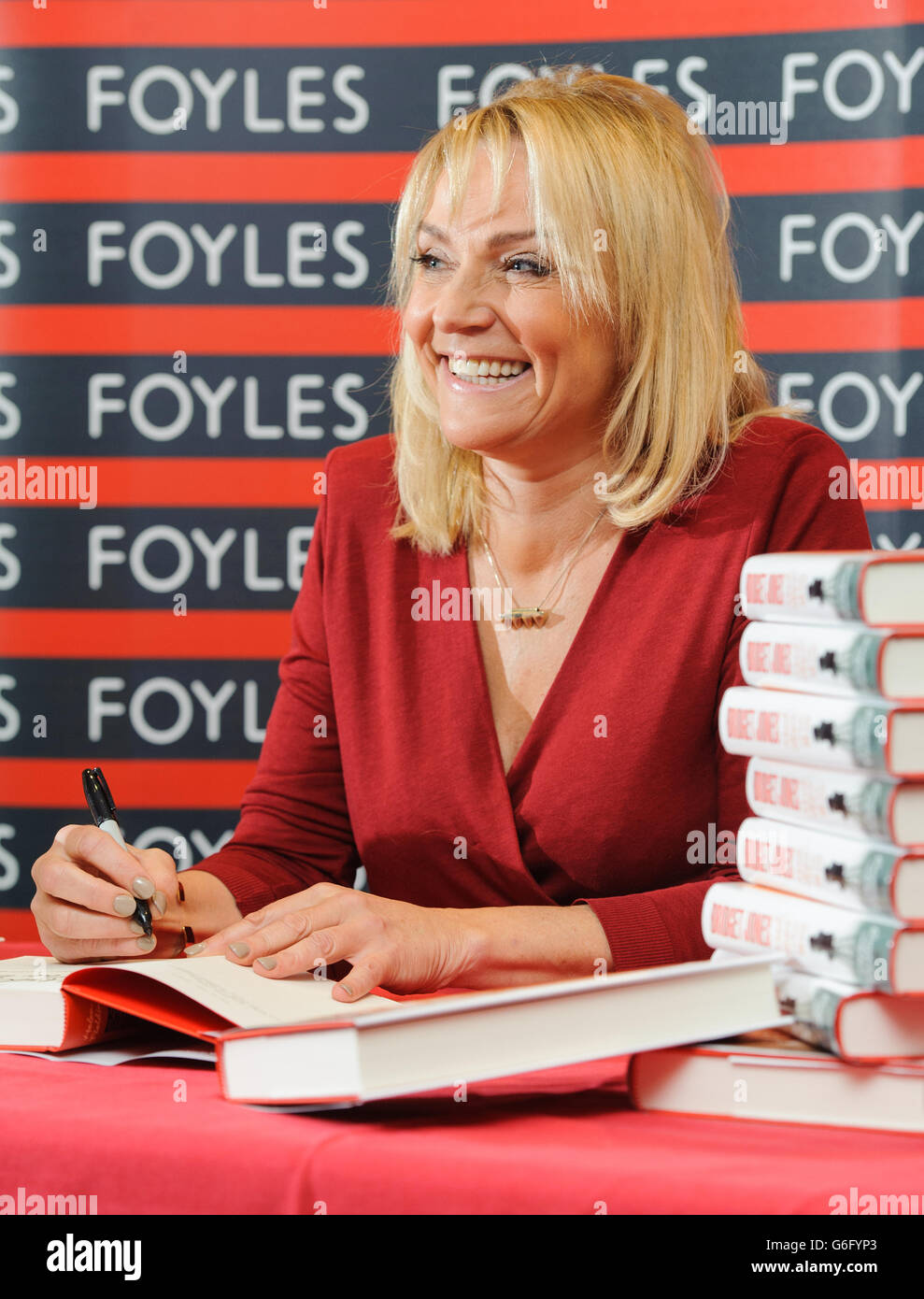 Mad about boy signing hi-res stock photography and images - Alamy