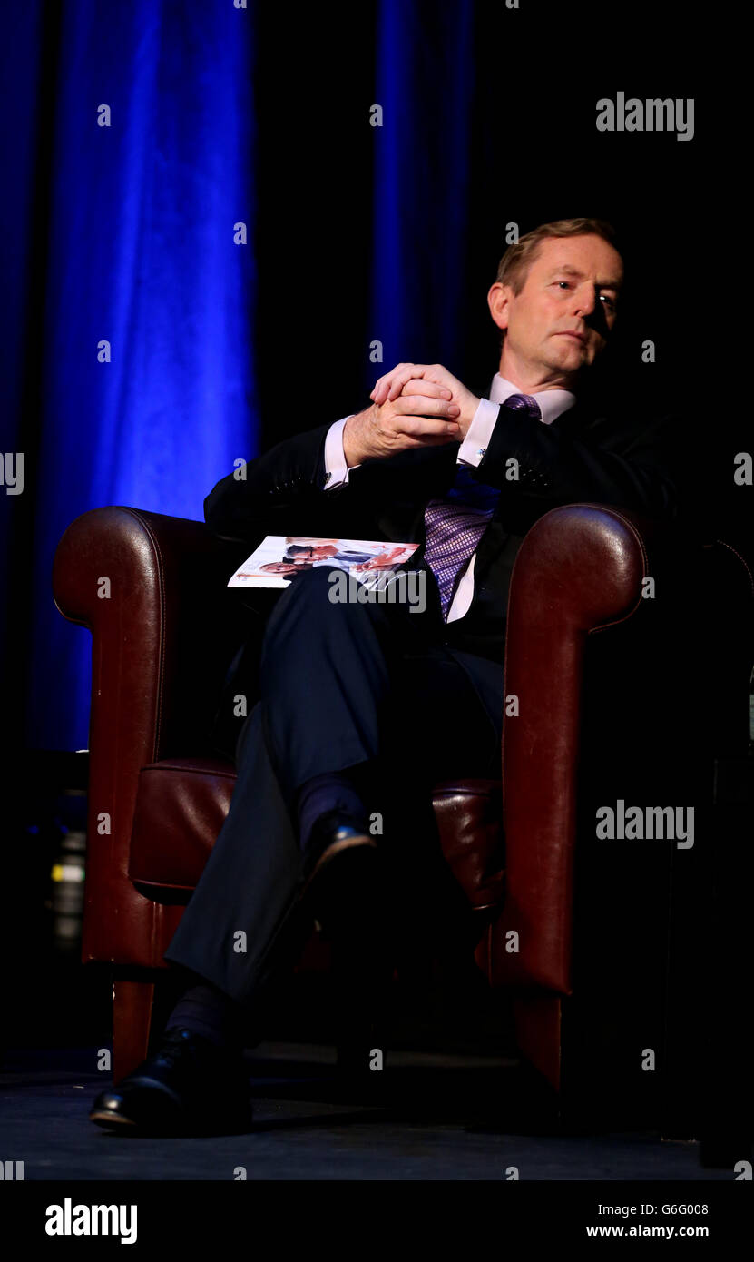 Taoiseach enda kenny launch dcus new centre family business helix hi ...