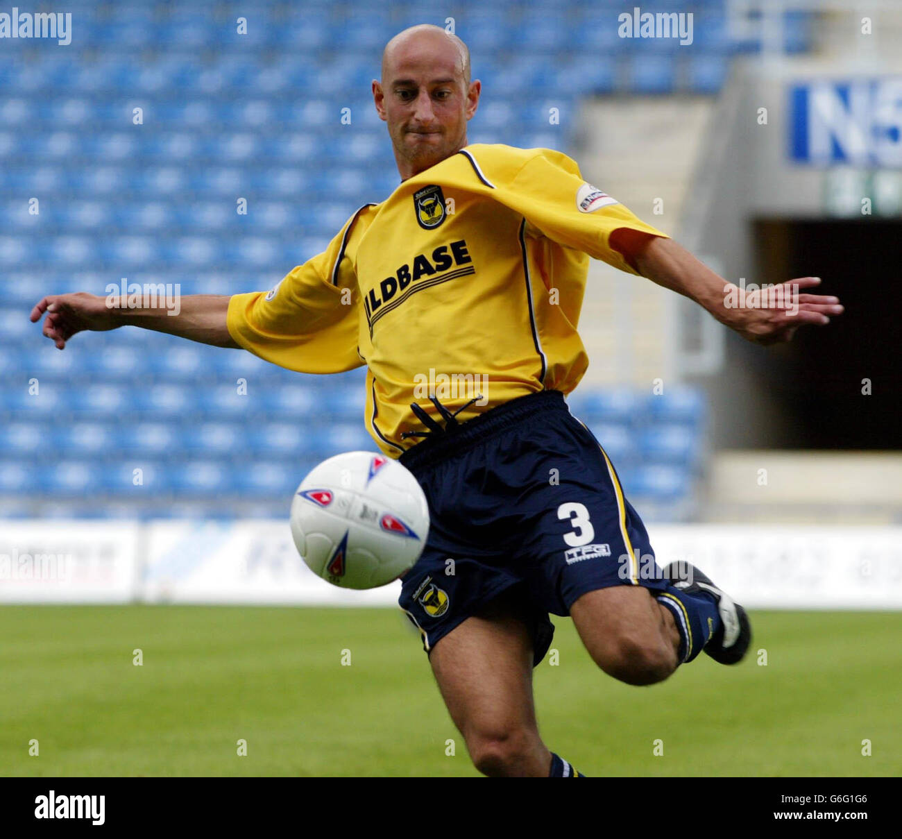 Oxford's Matt Robinson, during their Nationwide Division Three match 2 ...