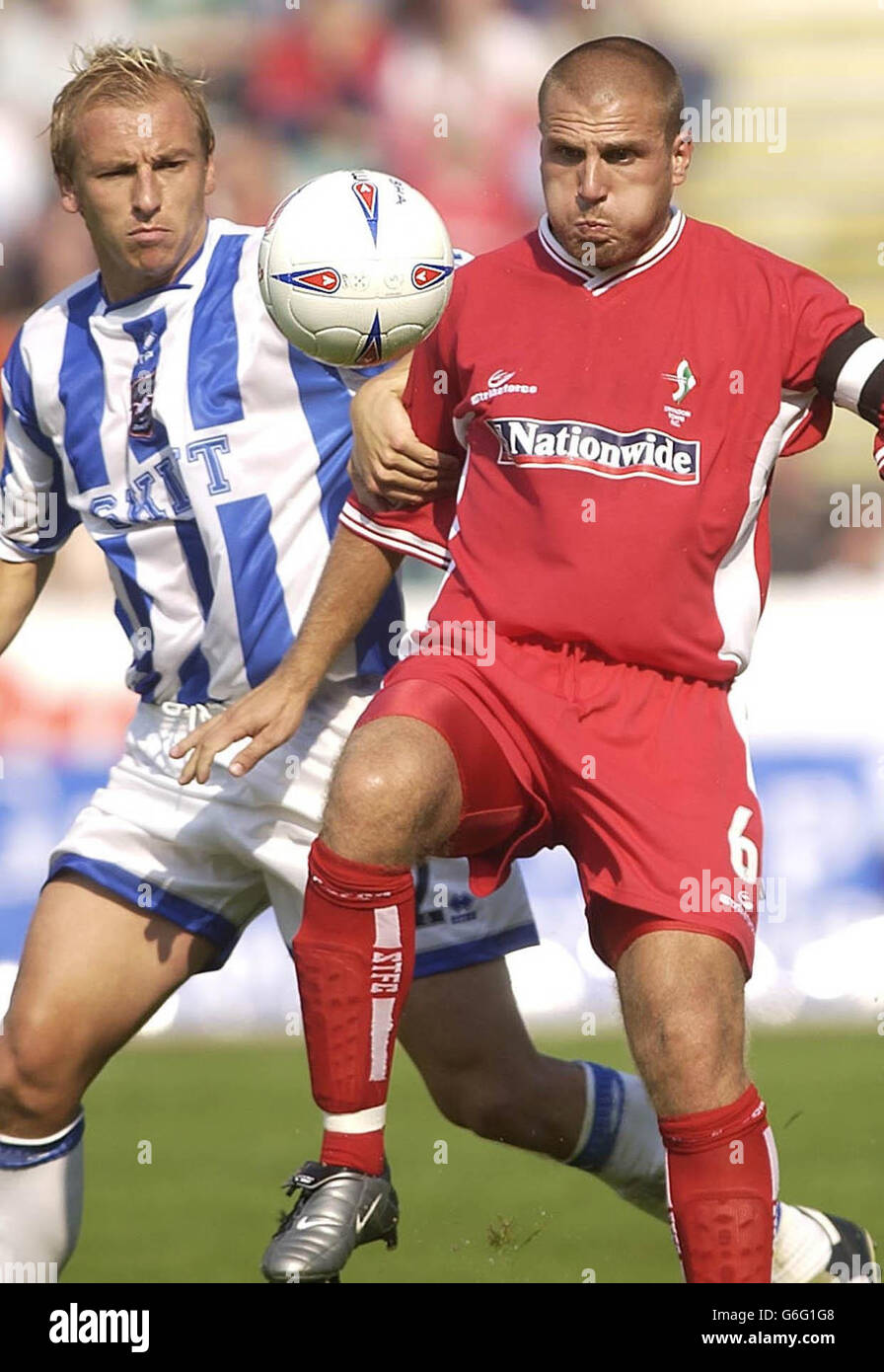 Brighton the game ended a 2 2 draw hi-res stock photography and images ...