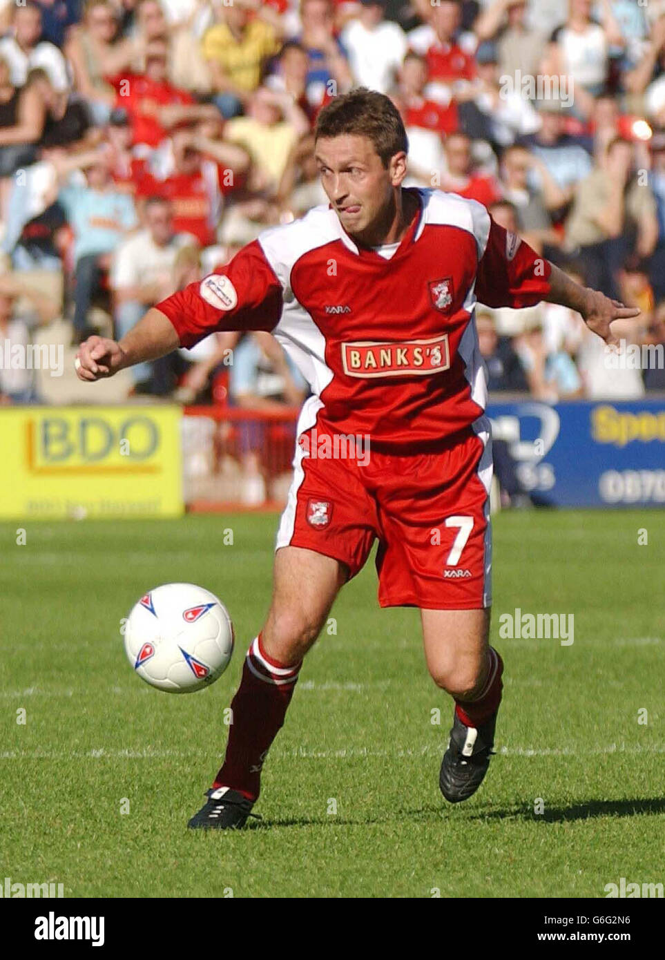 Simon osborn hi-res stock photography and images - Alamy