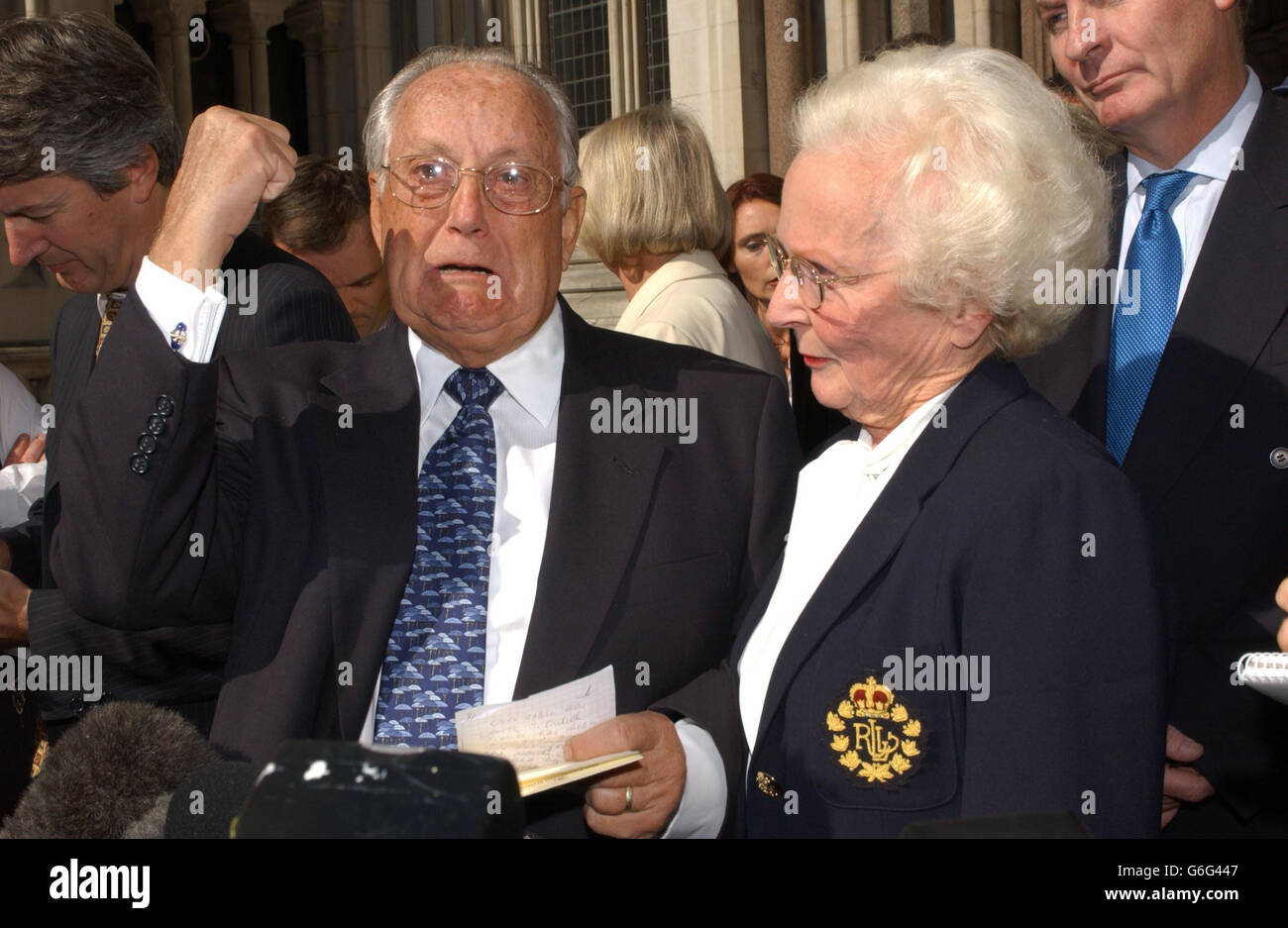 Mr harry cressman outside court hi-res stock photography and images - Alamy