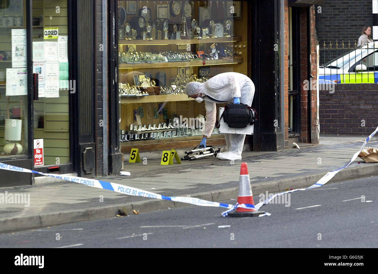 POLICE Armed Robbery Stock Photo - Alamy