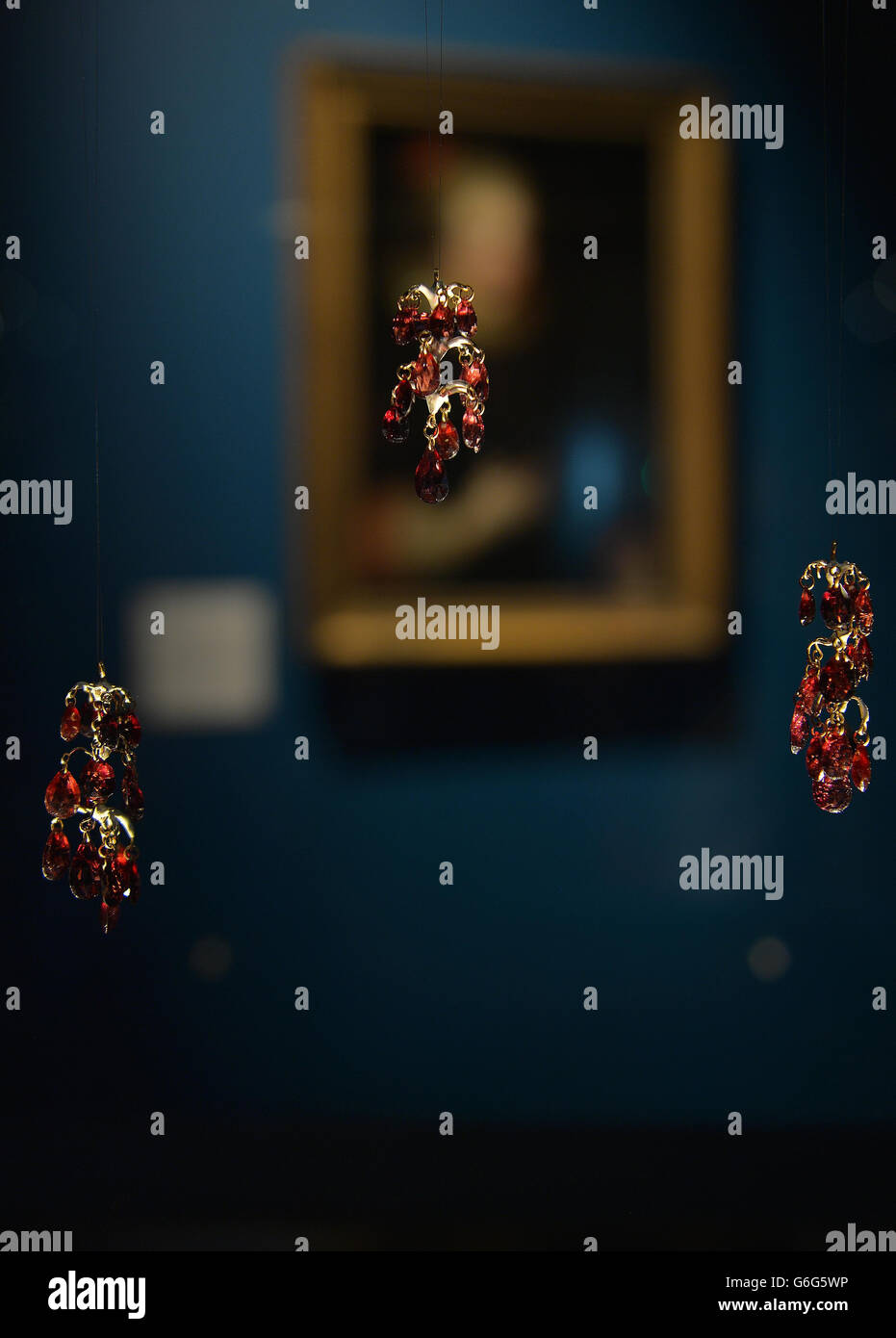 That forms part of the cheapside hoard exhibition hi-res stock ...