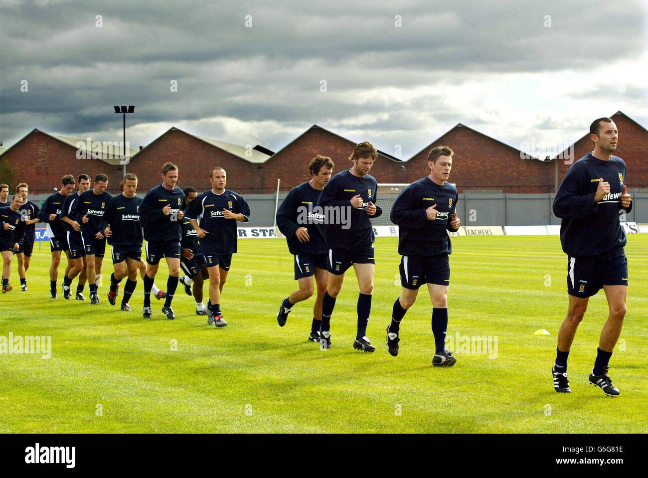 SOCCER Scotland training Stock Photo - Alamy