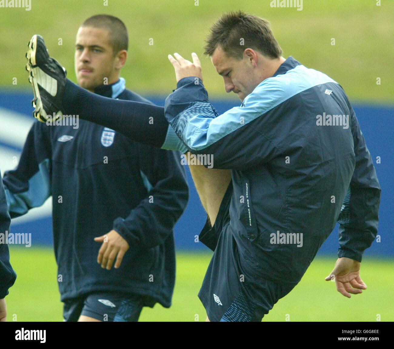 Joe cole england chelsea football hi-res stock photography and images ...