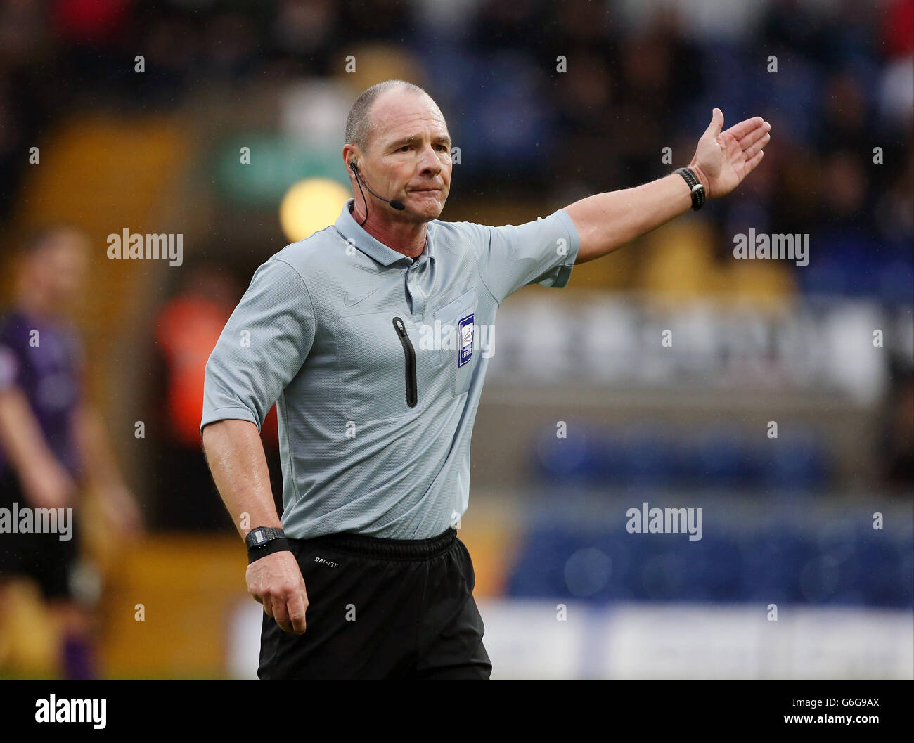 Soccer referee call hi-res stock photography and images - Alamy