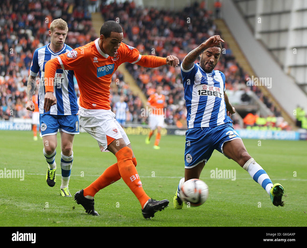 Tom ince blackpool wigan hi-res stock photography and images - Alamy