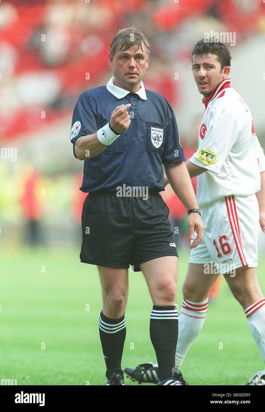 Euro 96 soccer portugal turkey hi-res stock photography and images - Alamy