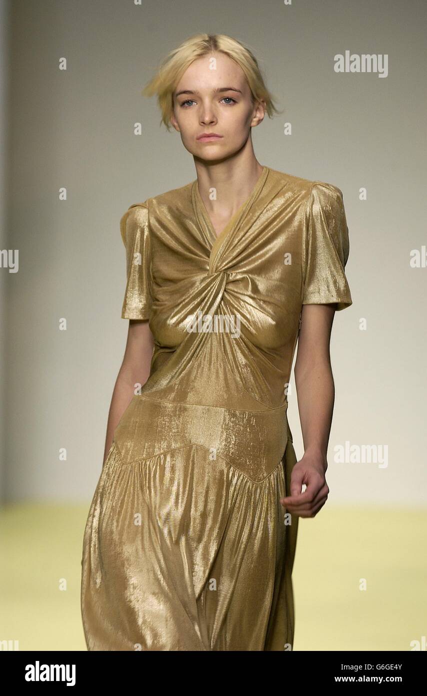 Clements ribeiro collection hi-res stock photography and images - Alamy