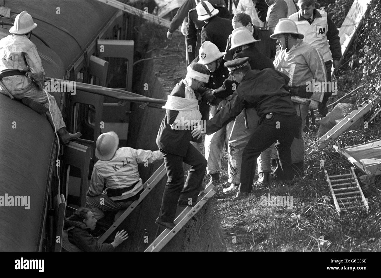 Disasters and Accidents - Clapham Junction Rail Crash - 1988 Stock ...