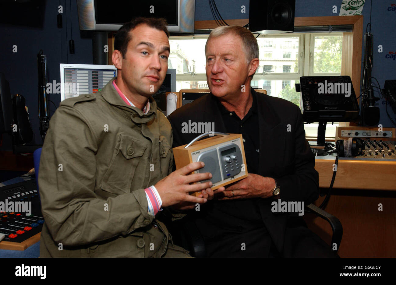 Johnny vaughan breakfast show hi-res stock photography and images - Alamy