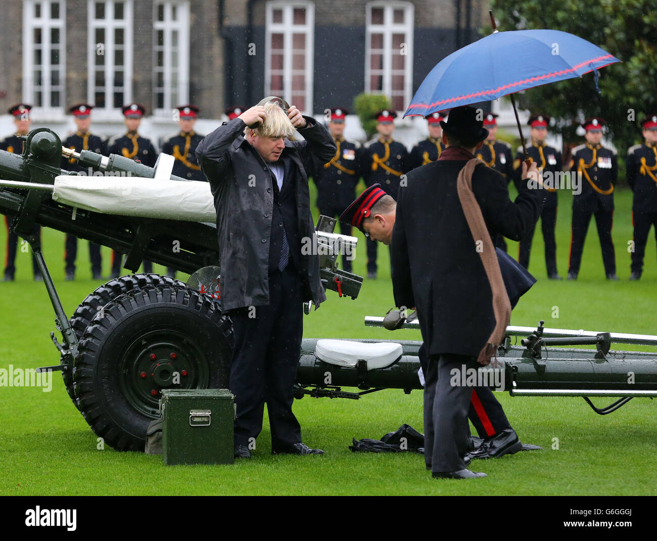 Boris memorial gun salute Stock Photo - Alamy