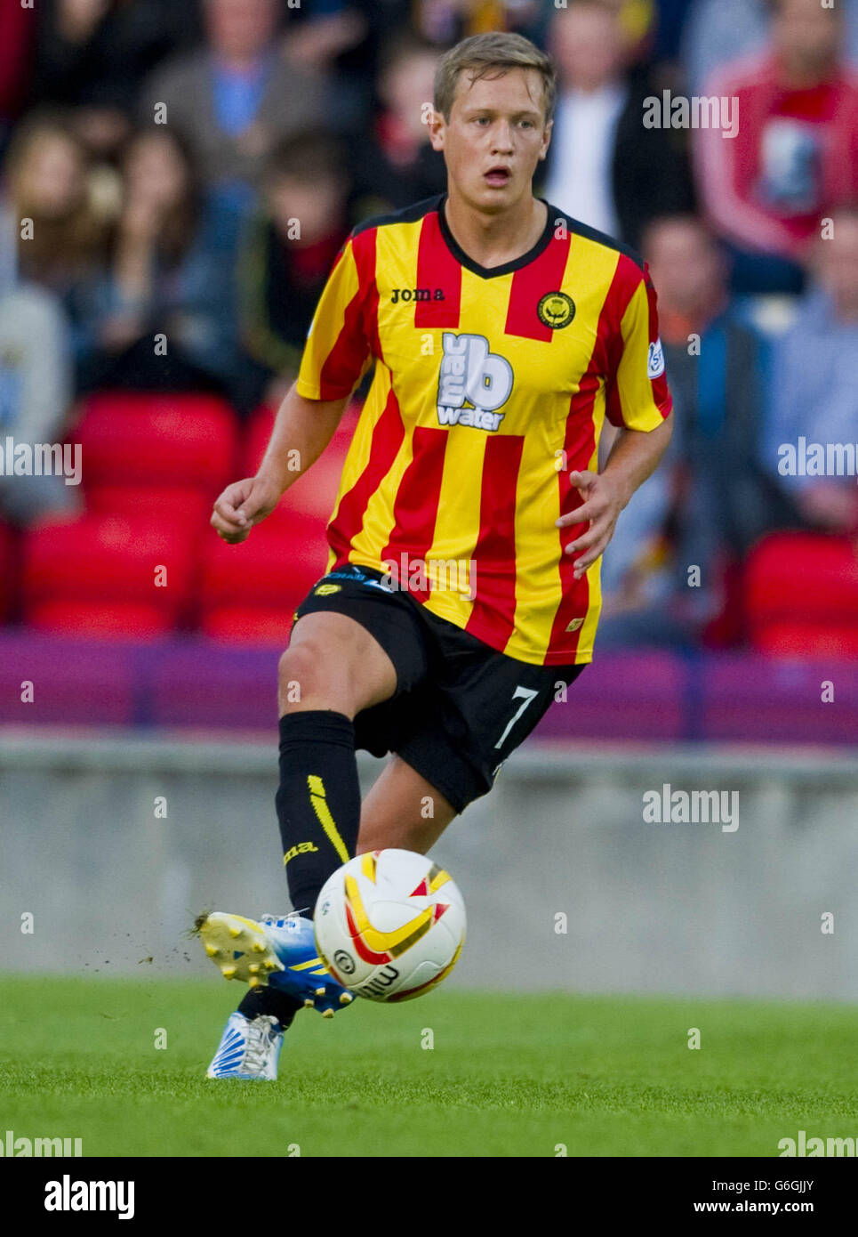 Particks james craigen during the scottish premiership match firhill ...