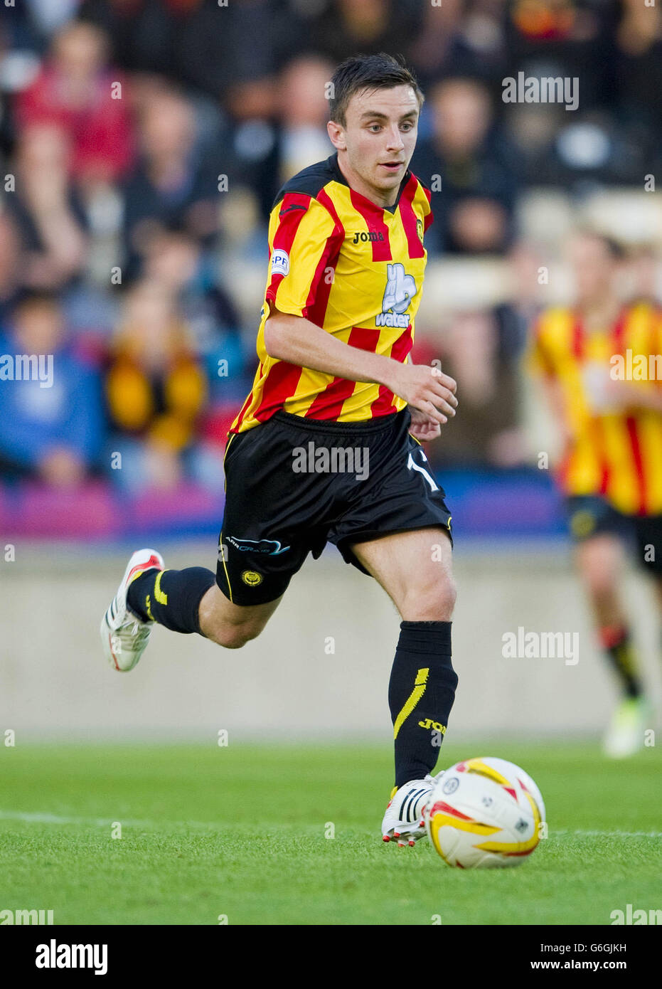 Particks steven lawless during the scottish premiership match firhill stadium hi-res stock ...