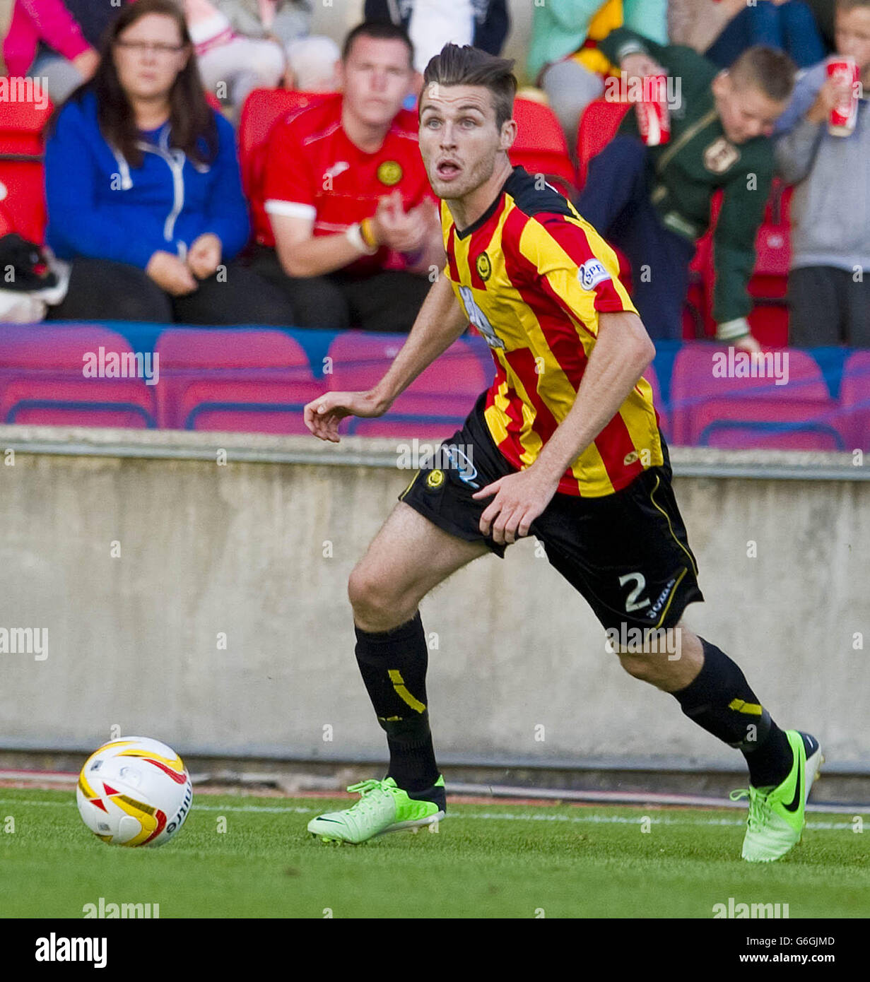Partick stephen odonnell during the scottish premiership match firhill stadium hi-res stock ...