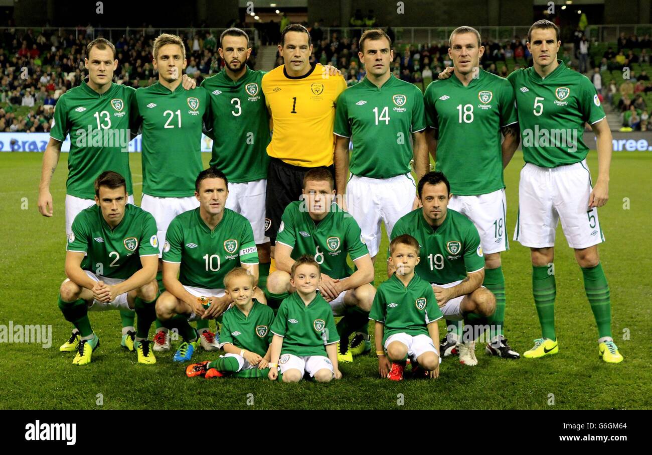 The Republic of Ireland's (front row left to right) Seamus Coleman ...