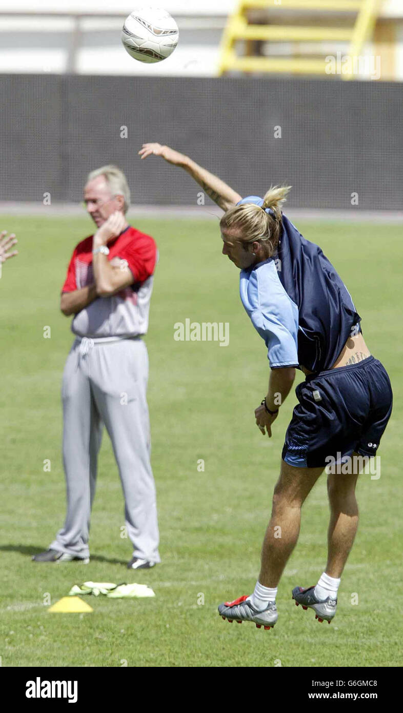 Arm raised jumping david beckham hi-res stock photography and images ...
