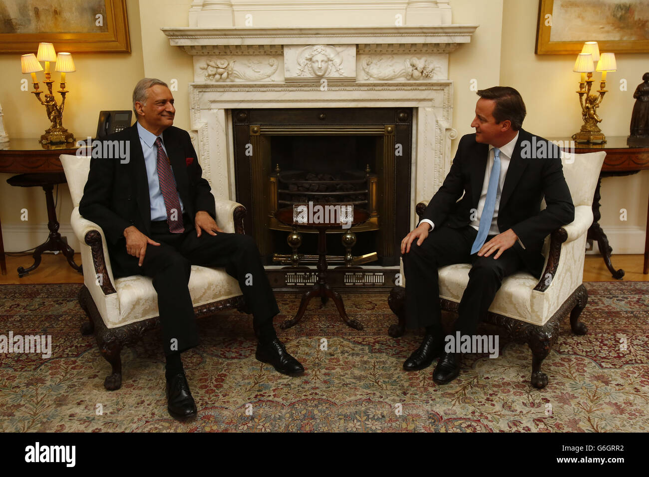Prime Minister David Cameron and the Commonwealth Secretary-General ...