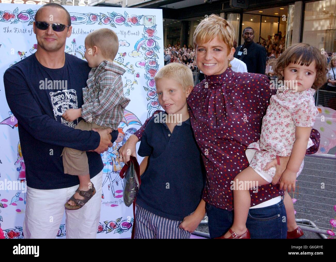 Celebrity with family patsy palmer High Resolution Stock Photography ...