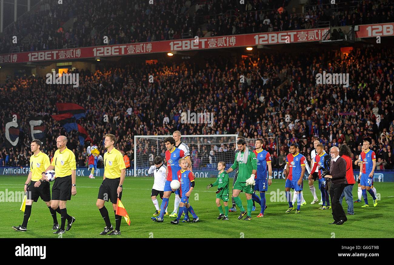 Football full length general view hi-res stock photography and images ...