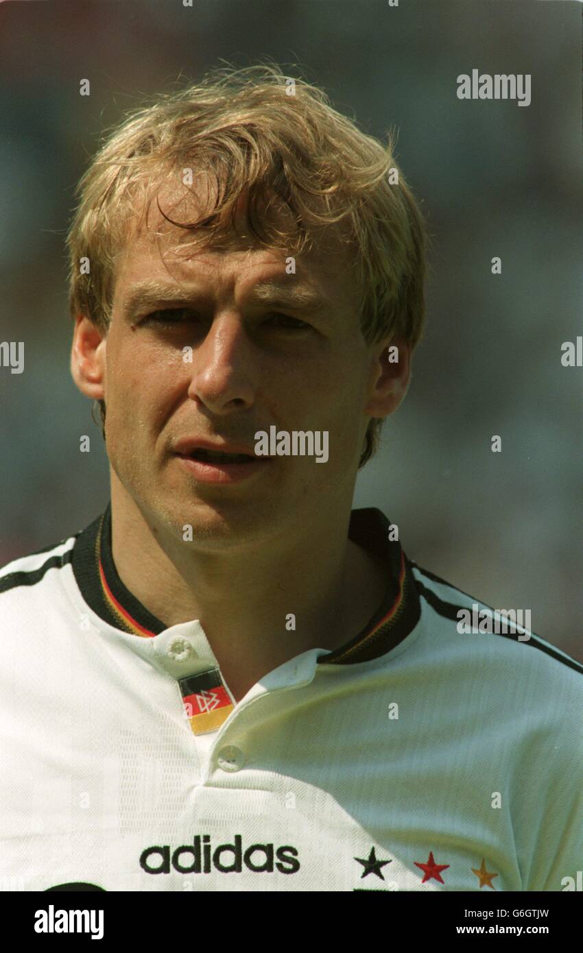 Euro 96 soccer russia v germany hi-res stock photography and images - Alamy