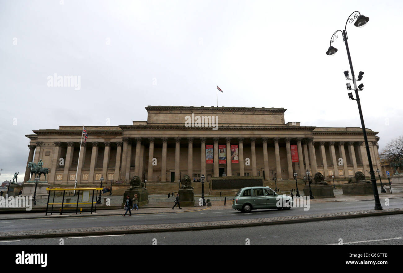 Liverpool crown court building hi-res stock photography and images - Alamy