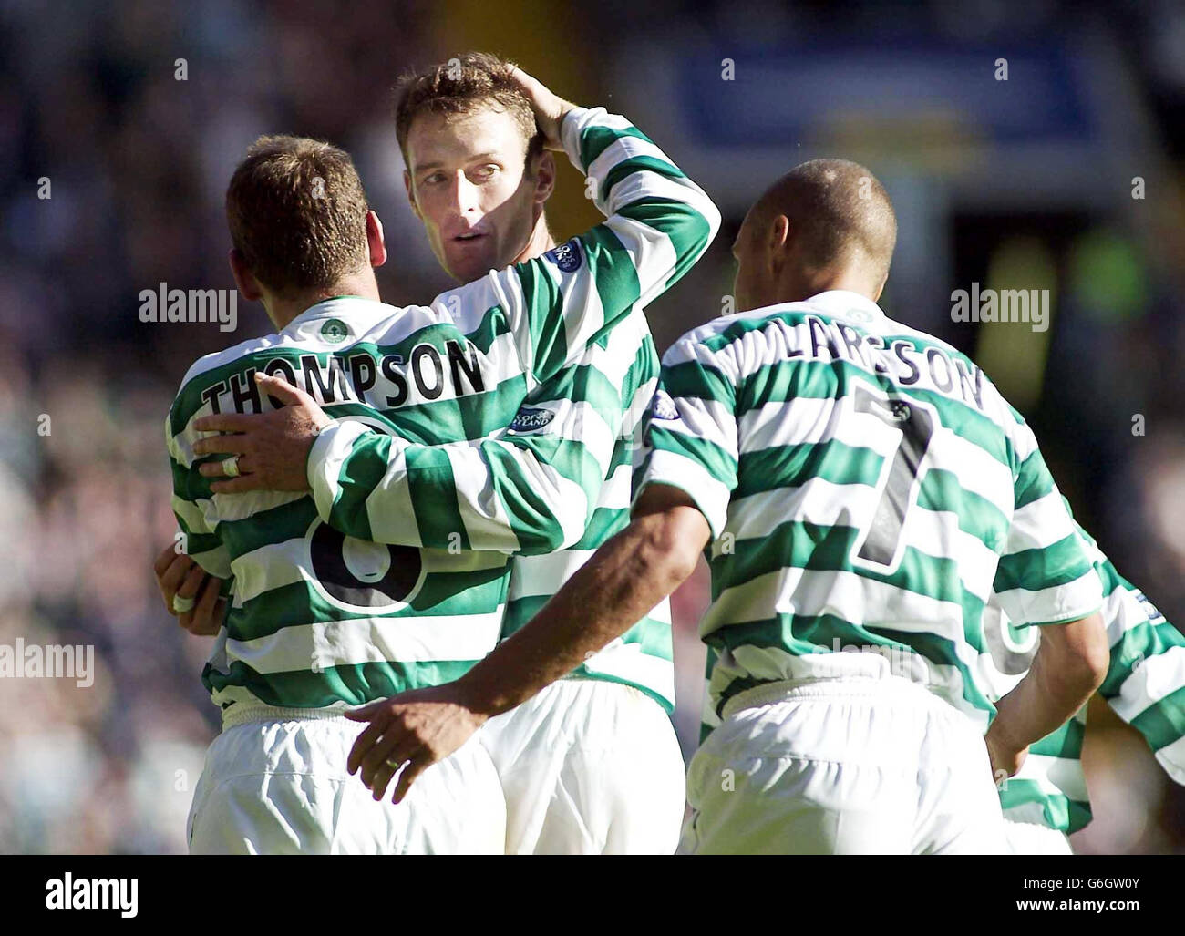 Chris sutton scores celtic hi-res stock photography and images - Alamy