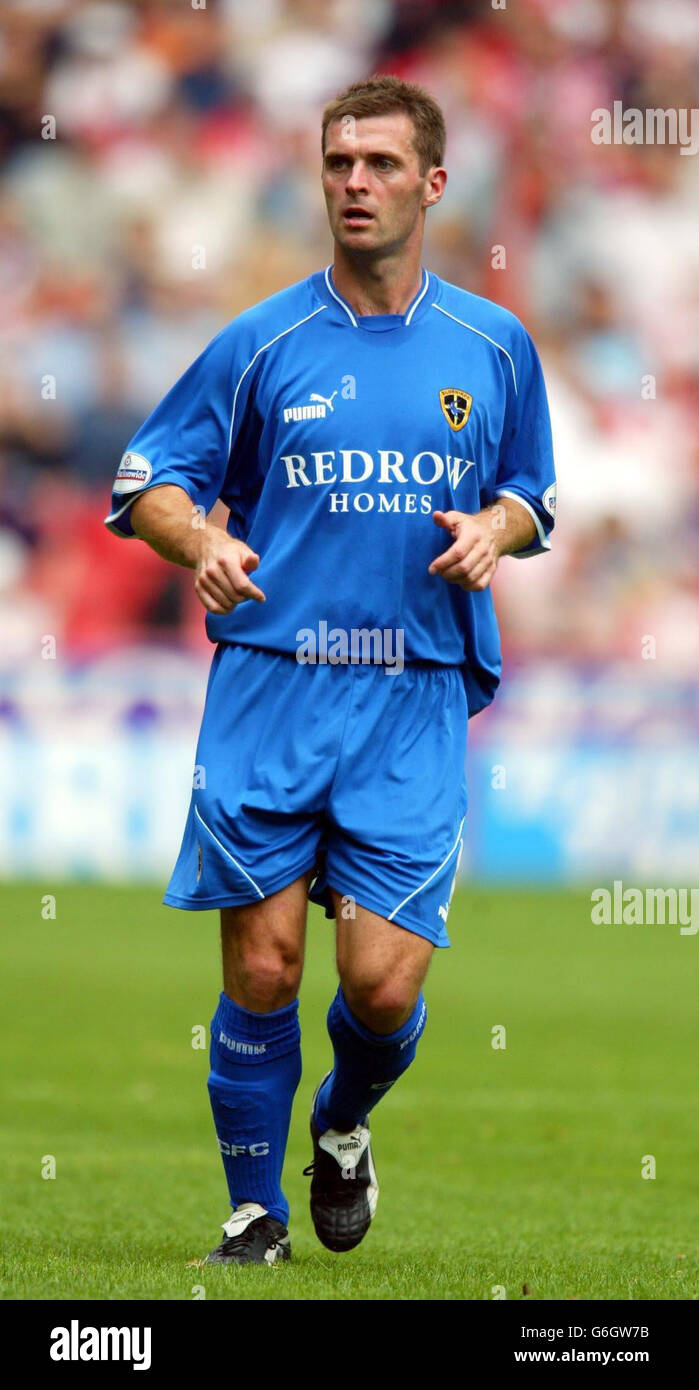 Mark bonner cardiff hi-res stock photography and images - Alamy