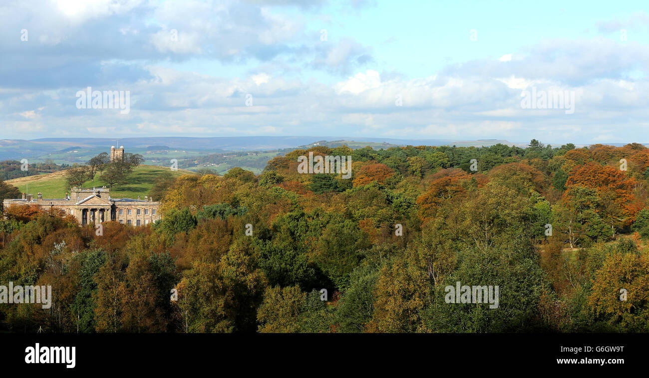 A view lyme hall lyme park in disley hi-res stock photography and ...