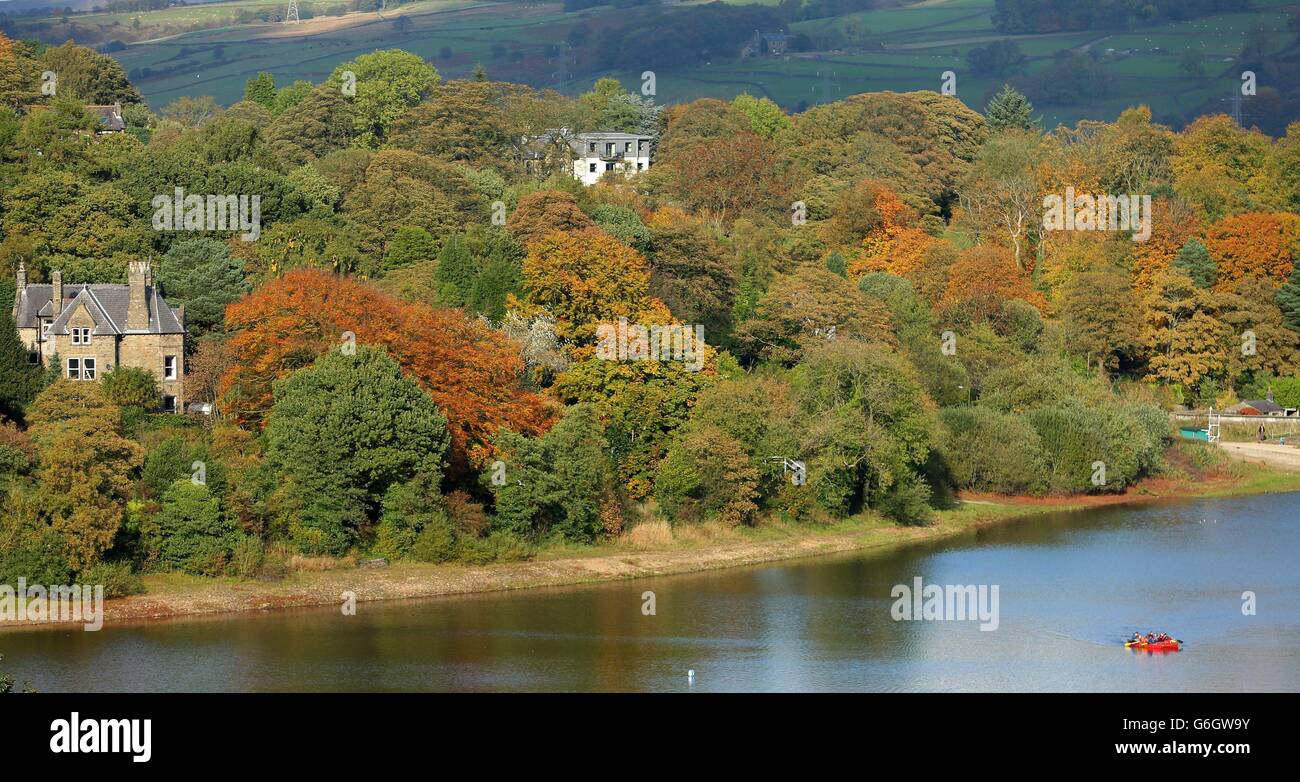 Children play on Toddbrook Reservoir in Whaley Bridge, Derbyshire ...