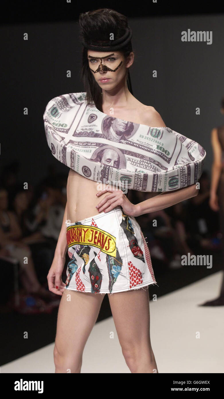 Arkadius london fashion week 2004 hi-res stock photography and images ...