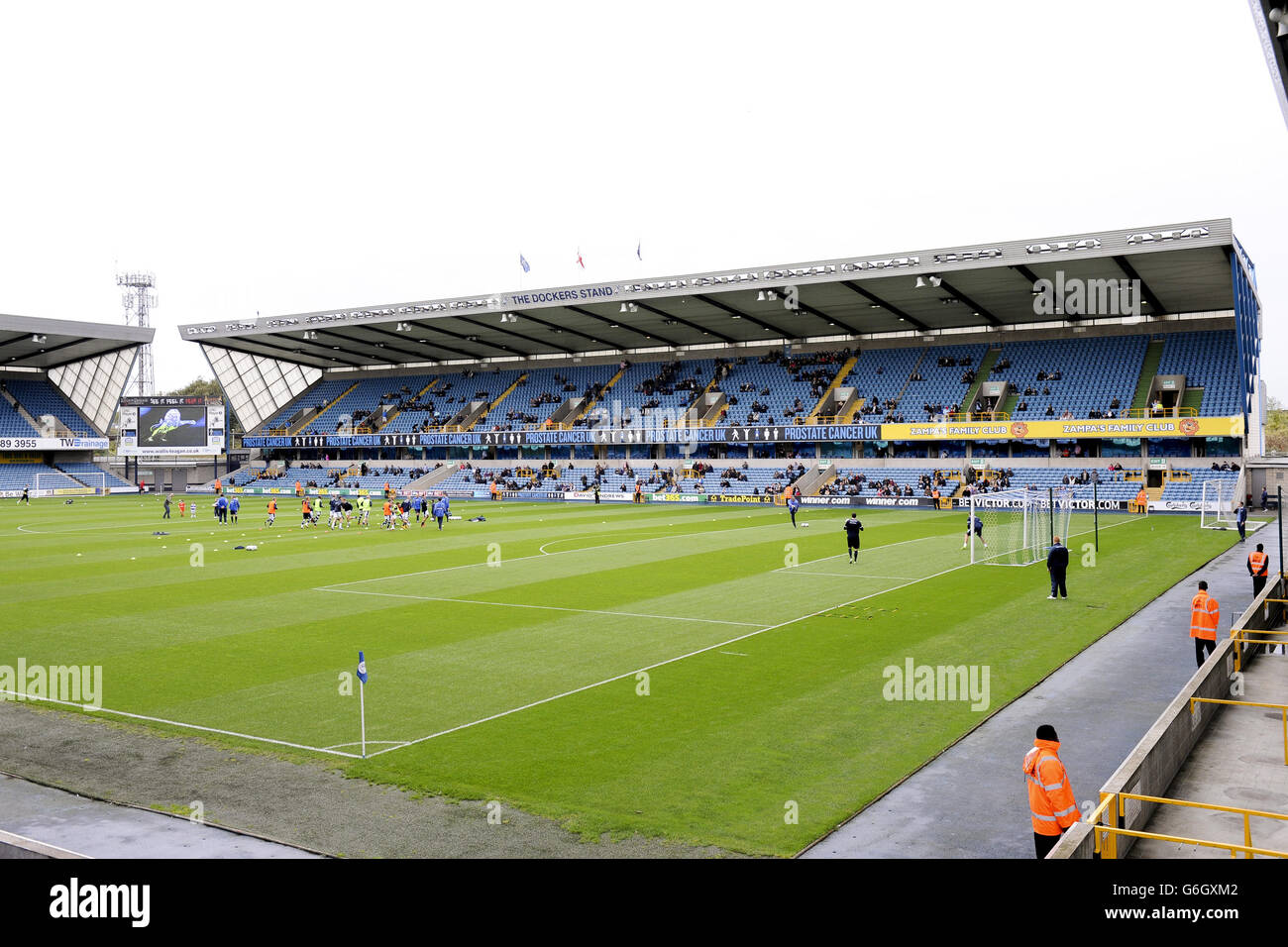 The new millwall football ground hi-res stock photography and images ...