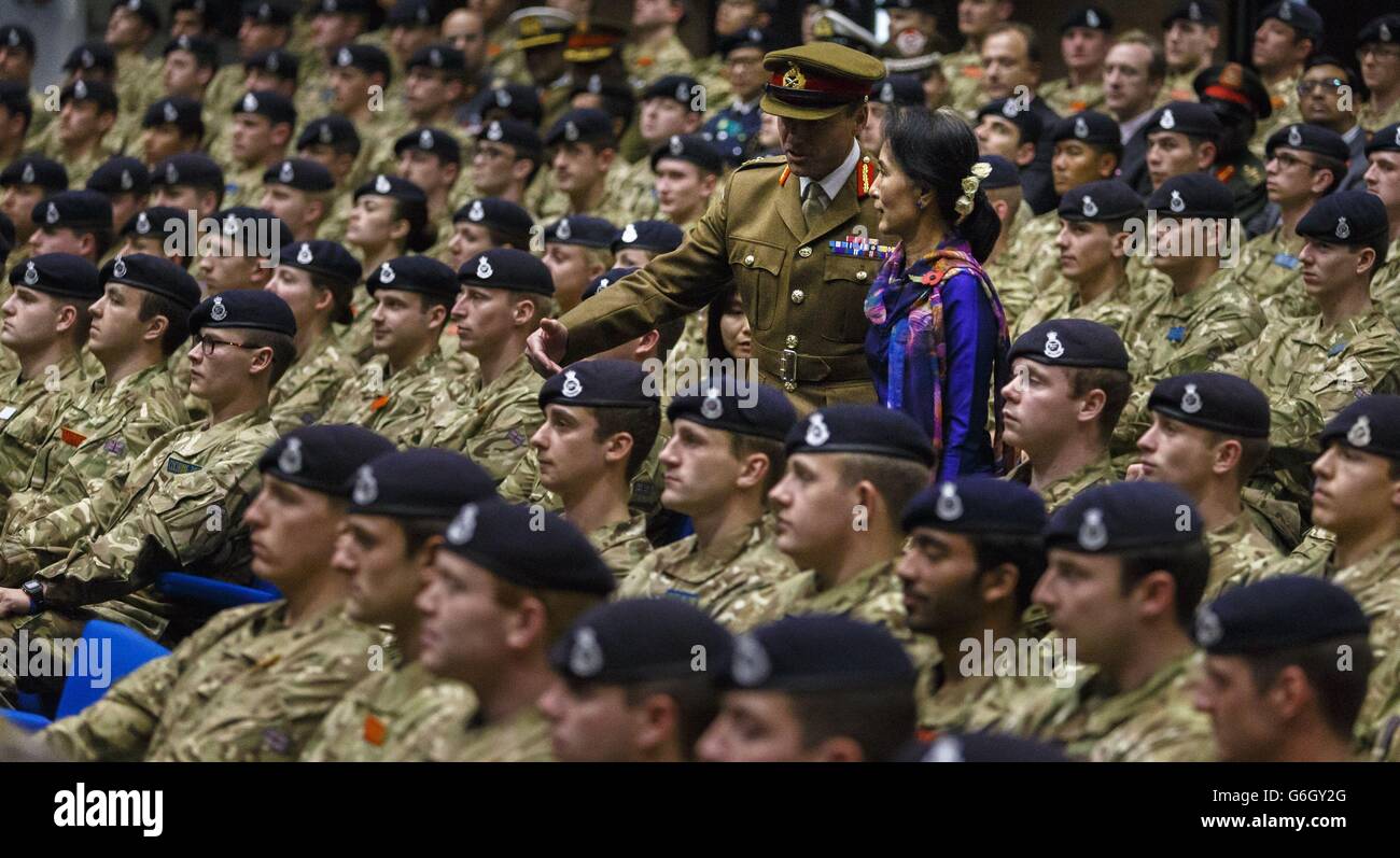 Burmese opposition leader Aung San Suu Kyi and Camp Commandant Major ...