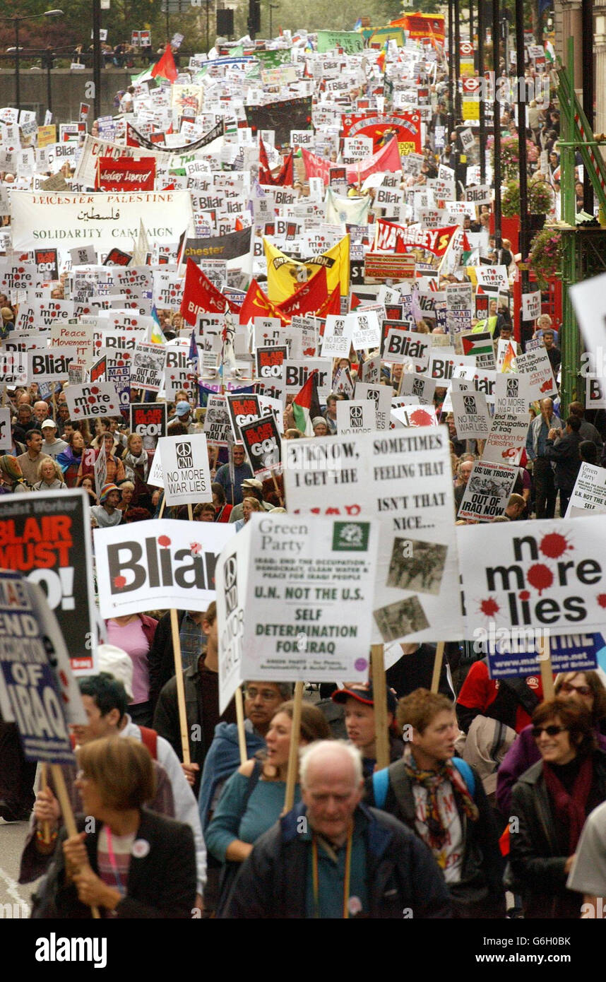 Anti military regime hi-res stock photography and images - Alamy