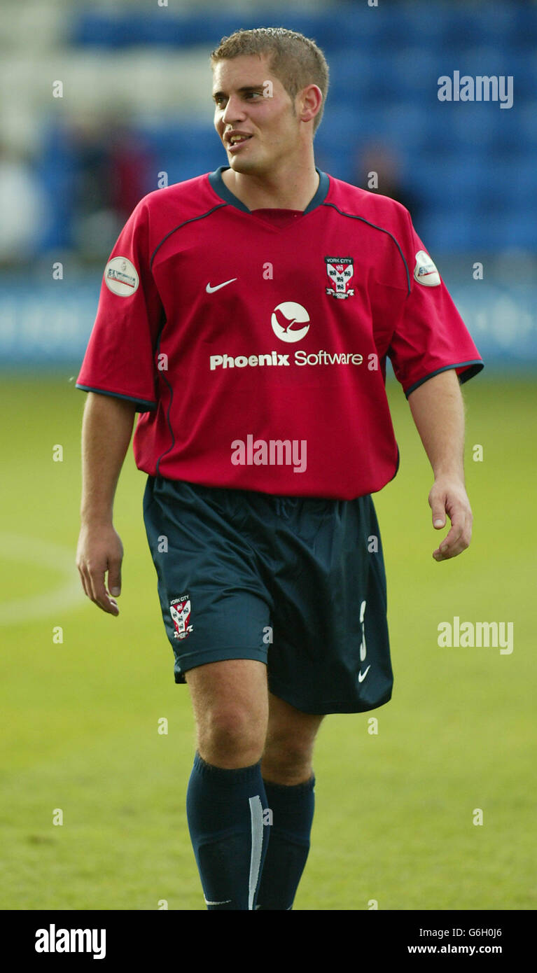 Dean Crowe Macclesfield v York City Stock Photo - Alamy