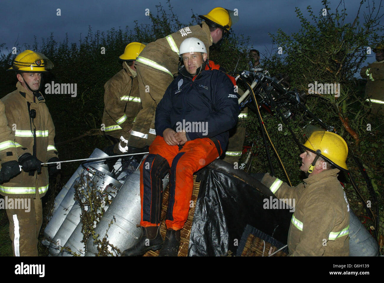 Old explorer balloon hi-res stock photography and images - Alamy