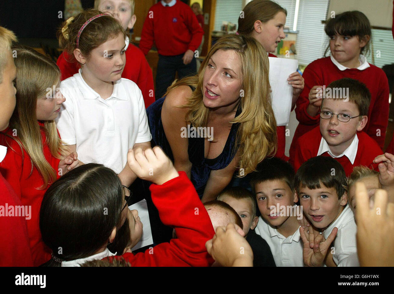 Lady Heather Mills-McCartney visits her old school, Usworth Grange ...