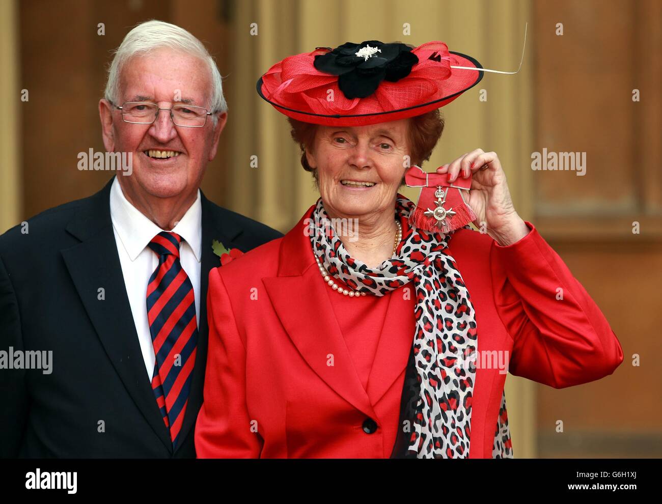 Investiture ceremony buckingham palace lady bloomfield husband fredrick ...