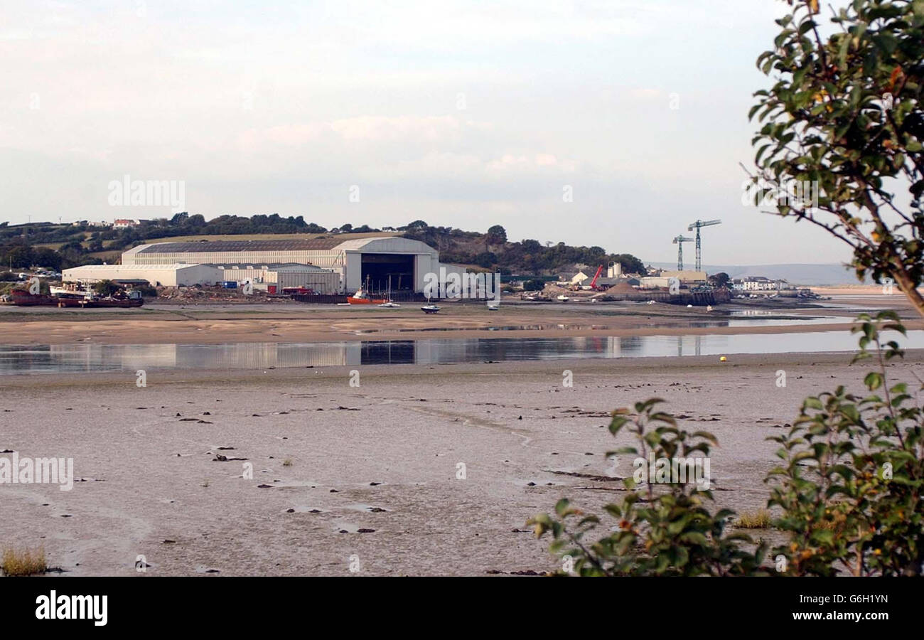 Appledore shipyard in north devon hi-res stock photography and images ...