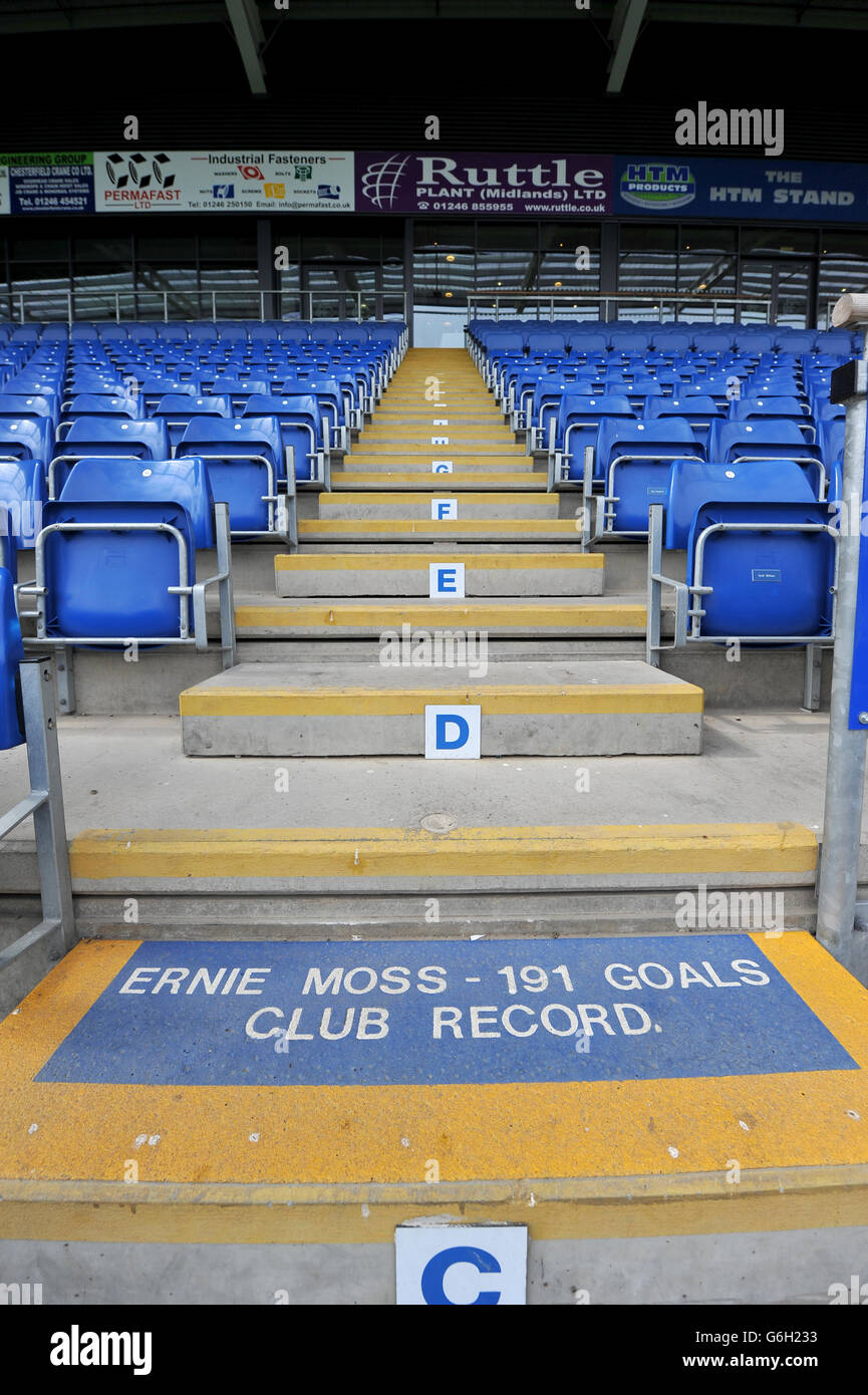 Ernie moss chesterfield hi-res stock photography and images - Alamy