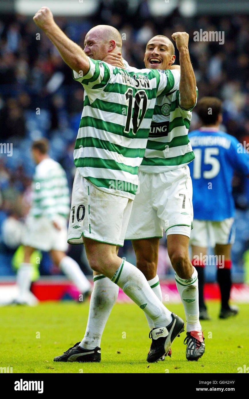 Hartson celebrates scoring Stock Photo - Alamy
