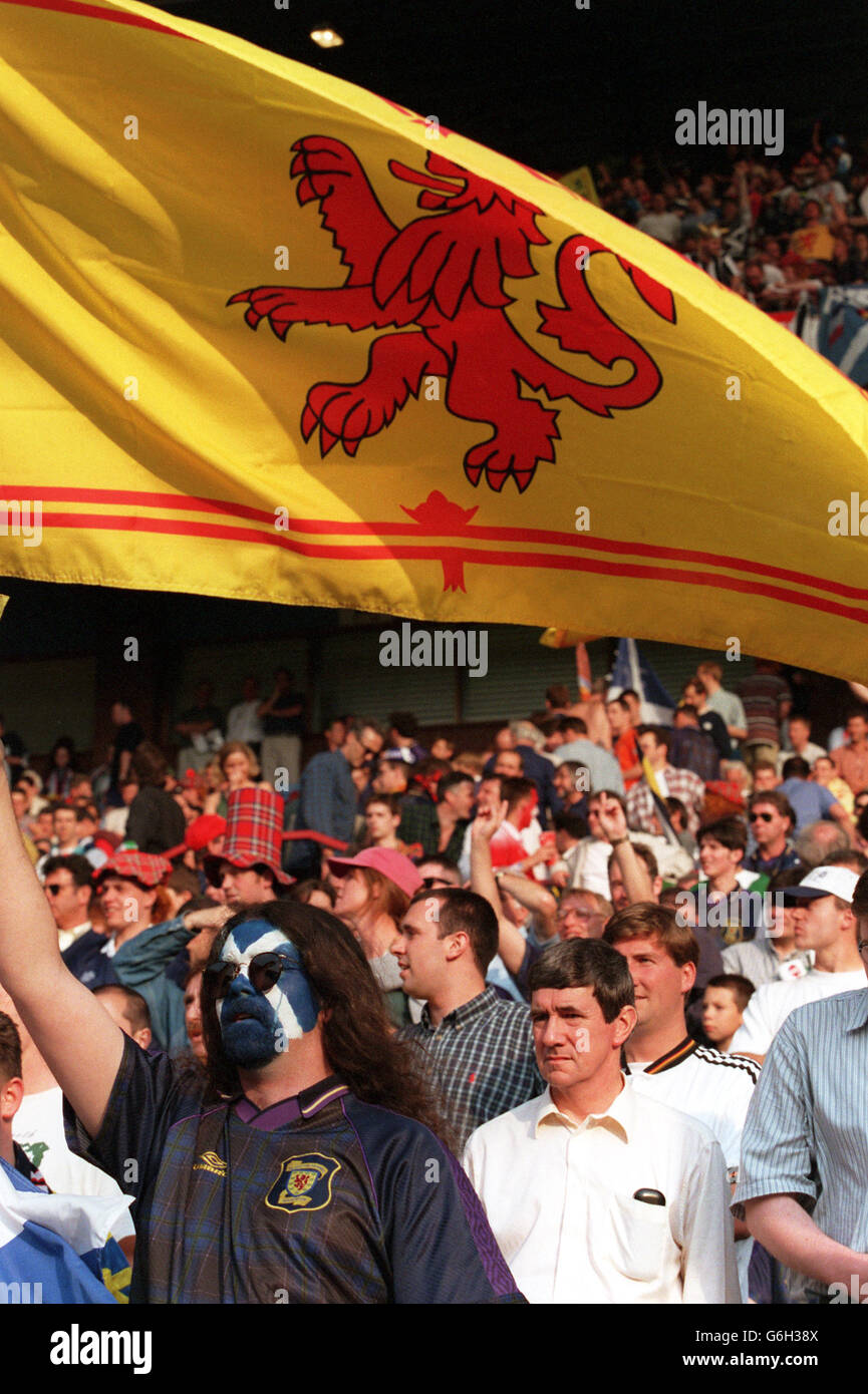 Scotland euro 96 fans hi-res stock photography and images - Alamy
