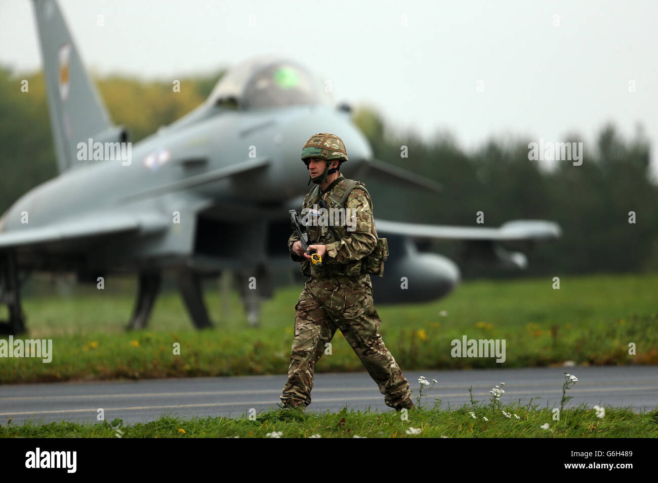 Exercise Capable Eagle Stock Photo - Alamy