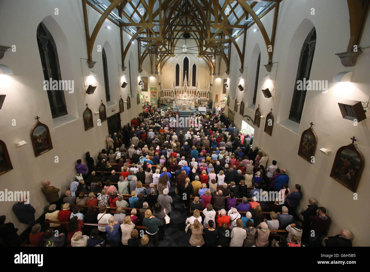 Relic of St Anthony of Padua tour Stock Photo - Alamy